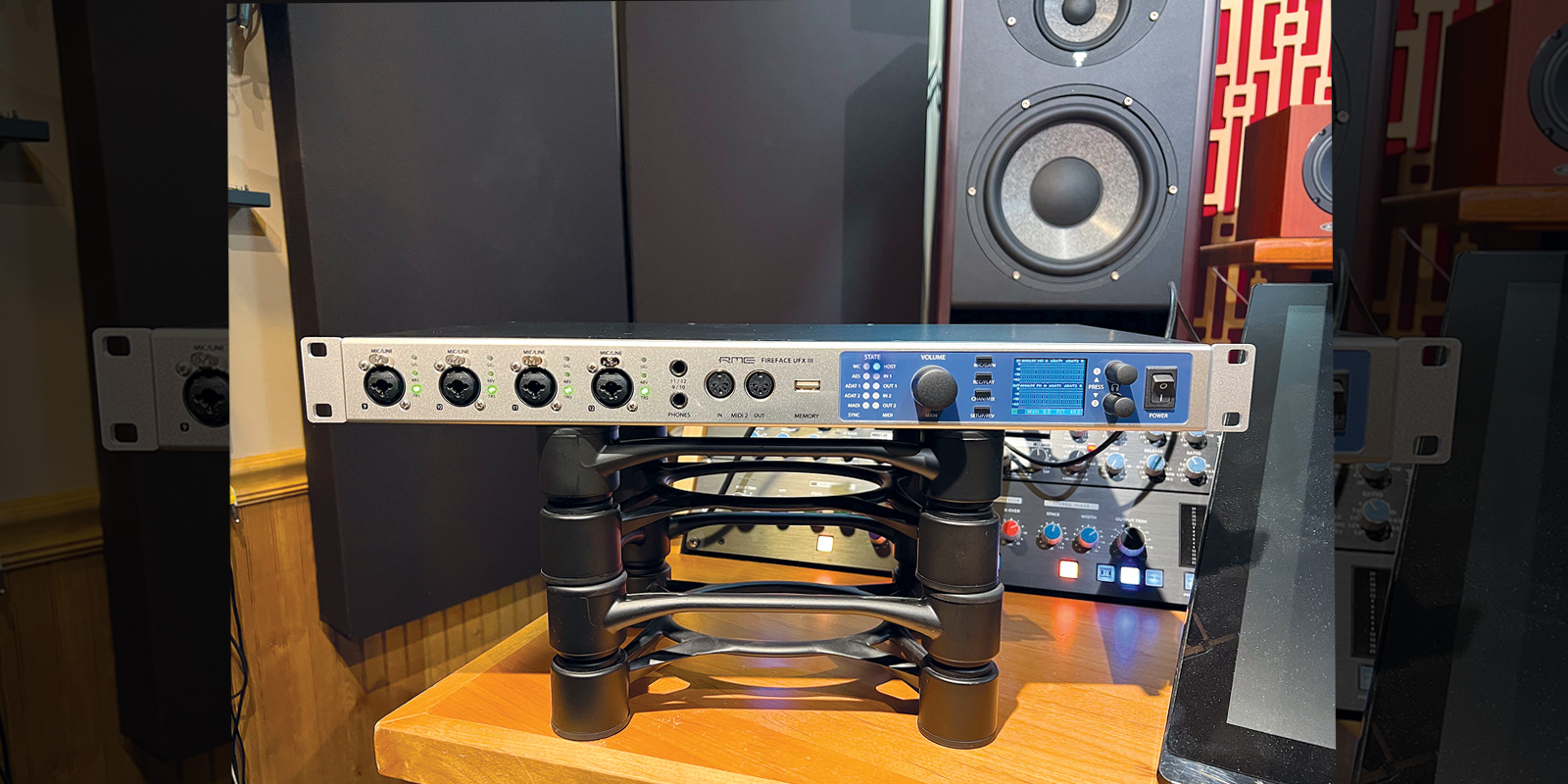June 2023: RME Fireface UFX III