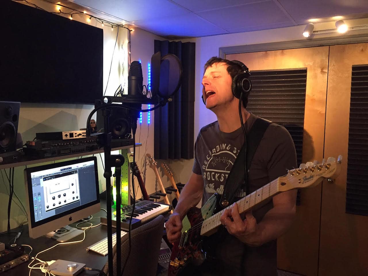 Readers' Tracks: “Phone Call “Propaganda Man” by Jack Spann